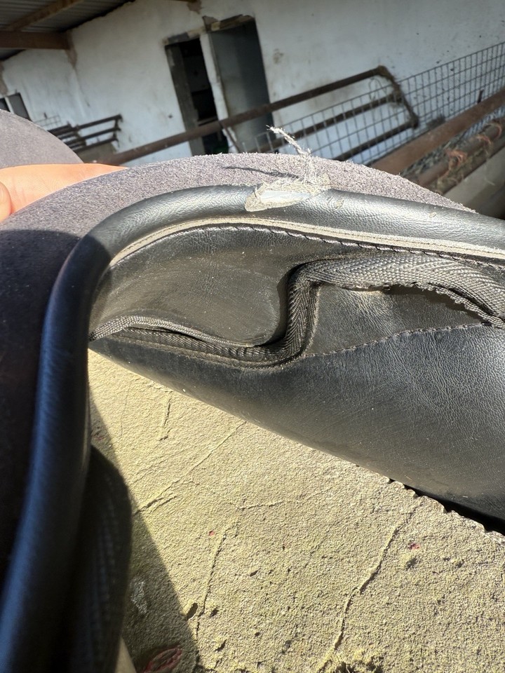 Thorowgood T4 17.5 Wide Adjustable Gullet GP Adjustable Saddle | eBay UK