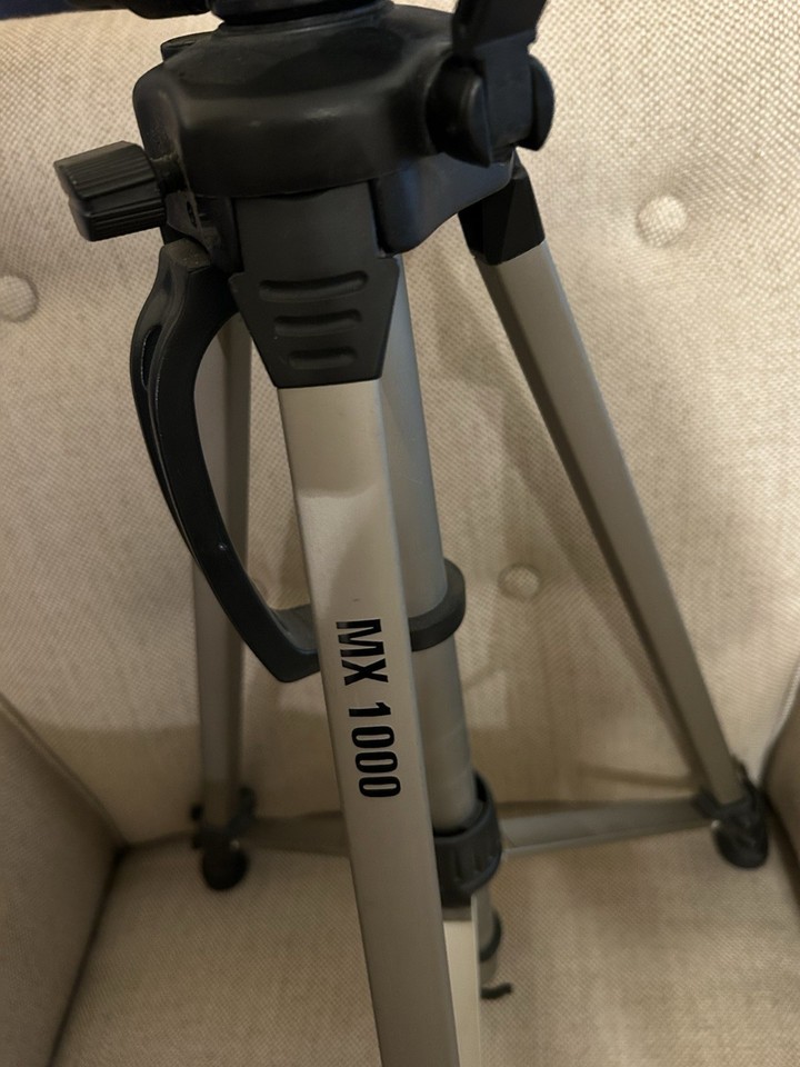 MX 1000 Lightweight Tripod Foldable, With Level, Carry Handle And Hook ...