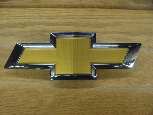 2015 16 17 18 Chevy Silverado Bowtie Grille Emblem 23236301 2016 2017 ...