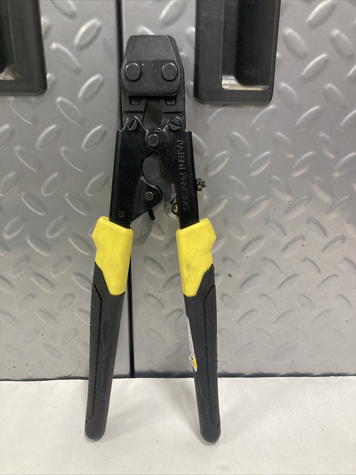 Apollo 3/8 in., 1/2 in. and 3/4 in. PEX Quick-Cinch Clamp Tool USED | eBay