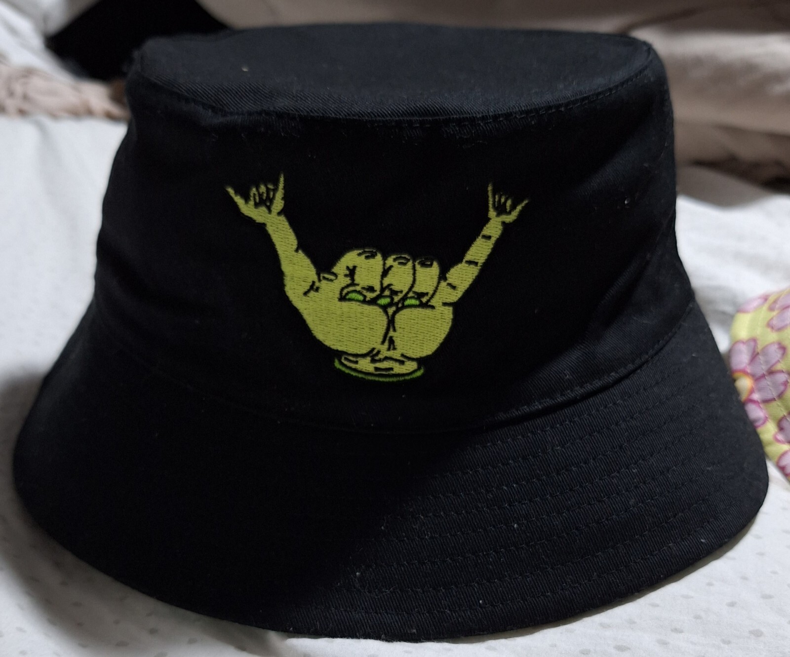 Australian Artist Struthless - Reversable Bucket Hat Combo (Limited ...