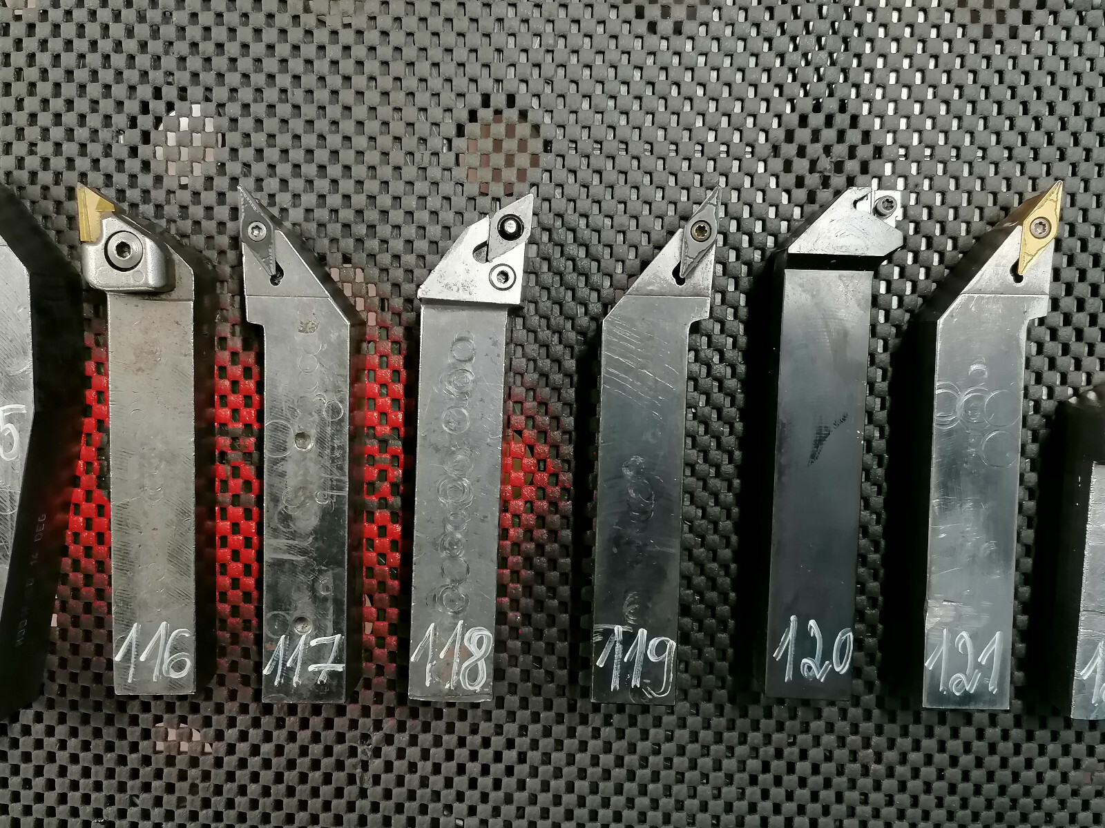 Sandvik Individual selection of lathe turning tool holders 3232 2525 ...