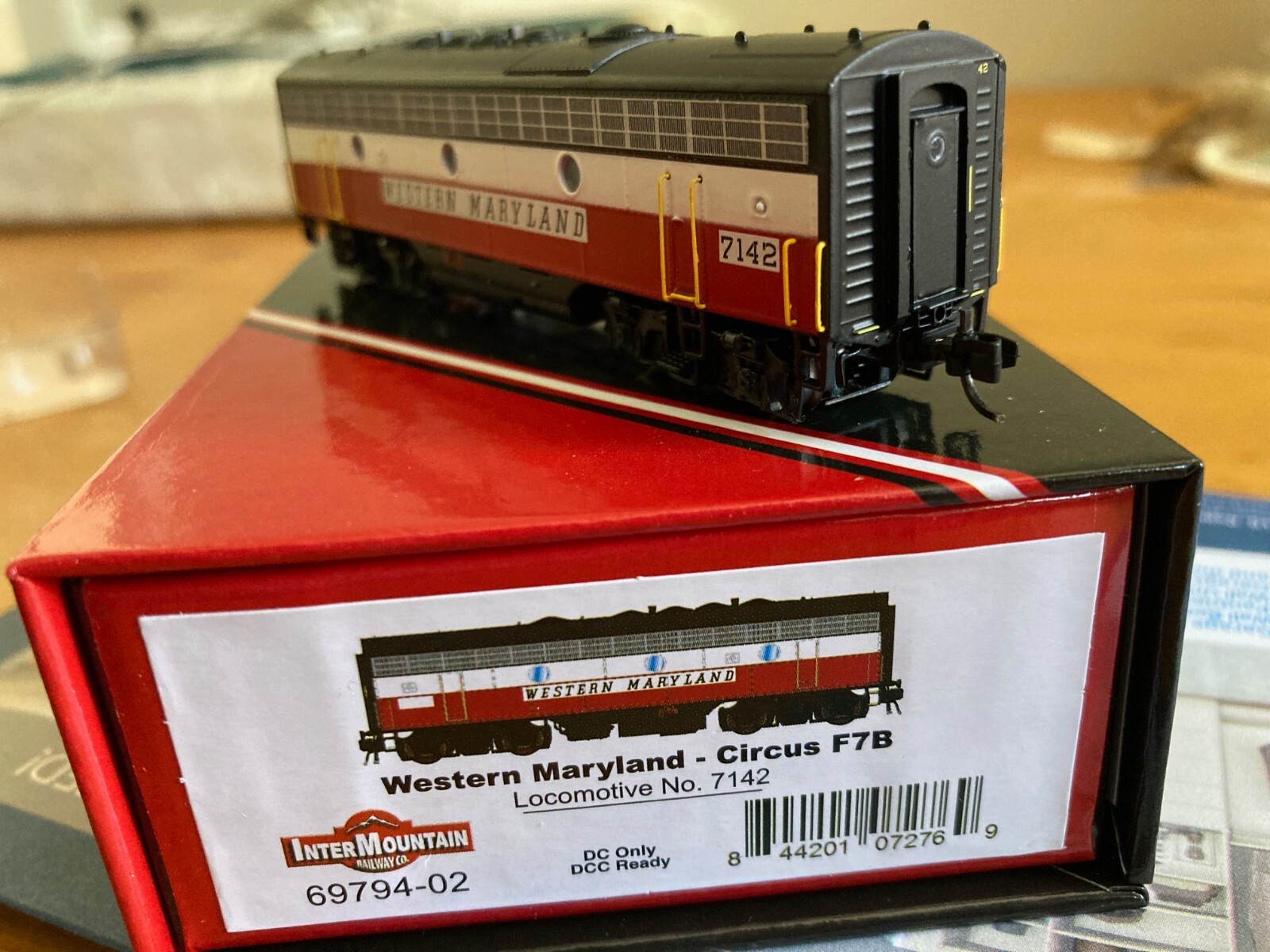 BRAND NEW Intermountain N Scale Western Maryland (WM) F7B (7142); DC ...
