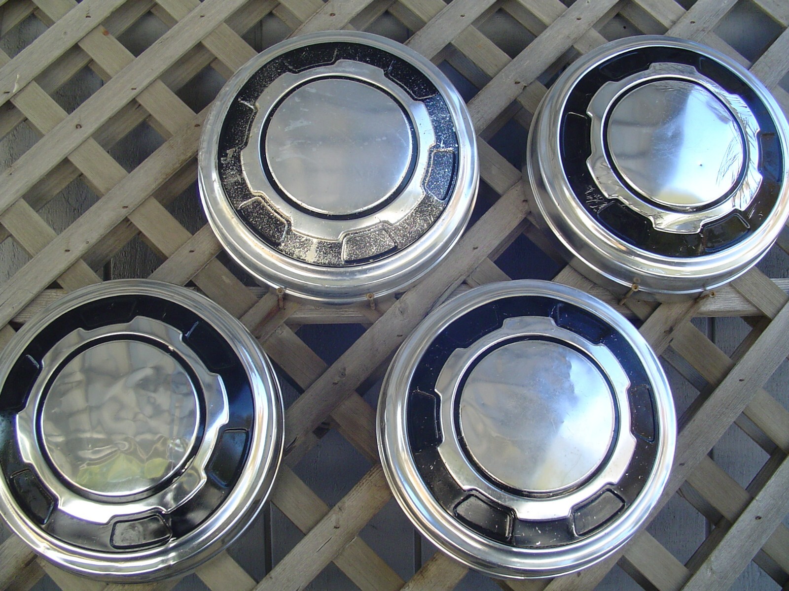 VINTAGE FORD 16 IN PICKUP TRUCK DOG DISH CENTER CAPS HUBCAPS WHEEL ...