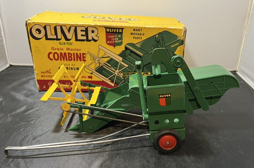 Vintage 1950 Slik Toy Oliver 1/20 scale Grain Master Combine with Box ...
