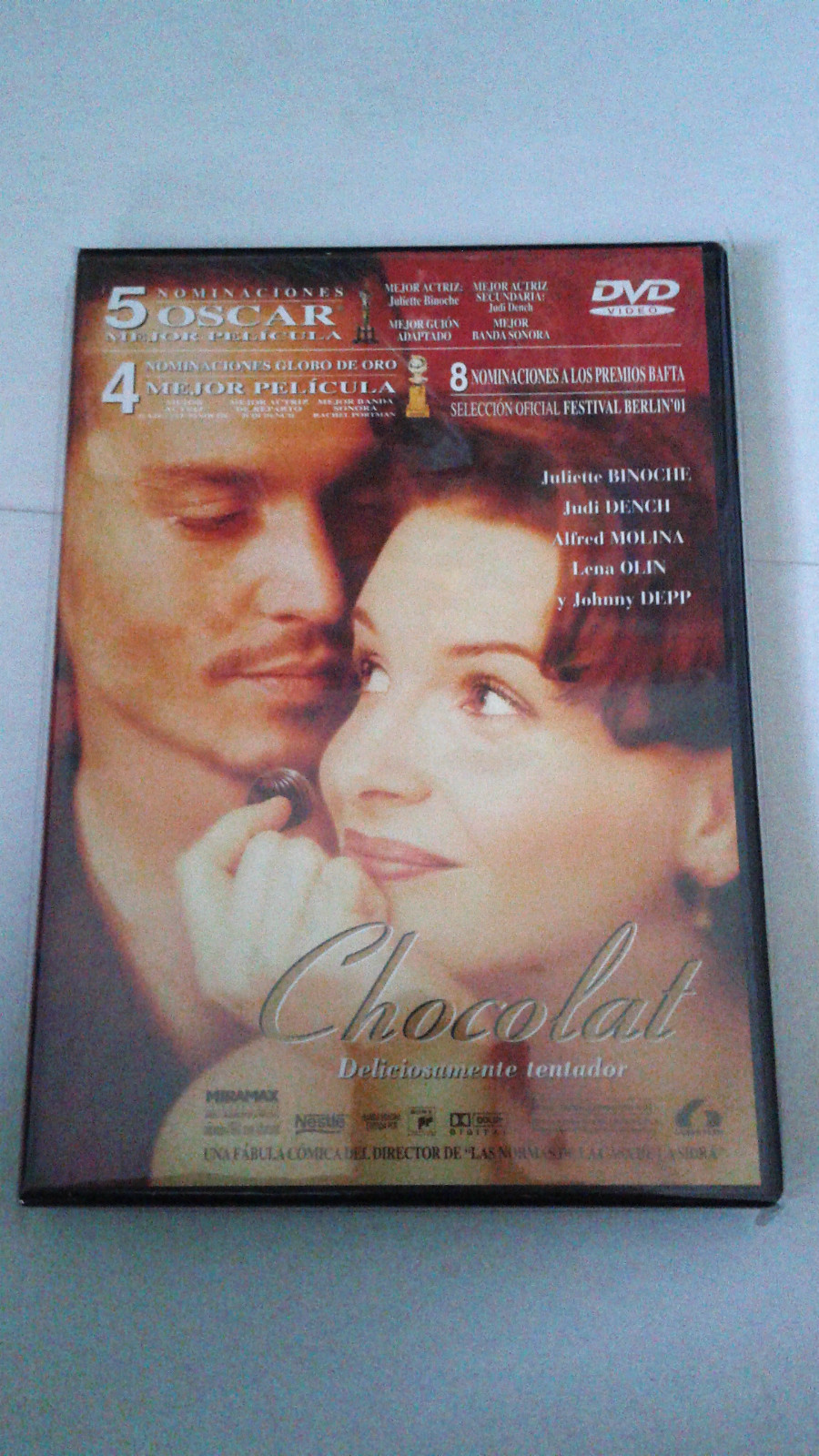 DVD " Chocolat " Lasse Hallstrom Johnny Depp Juliette Binoche Judi ...
