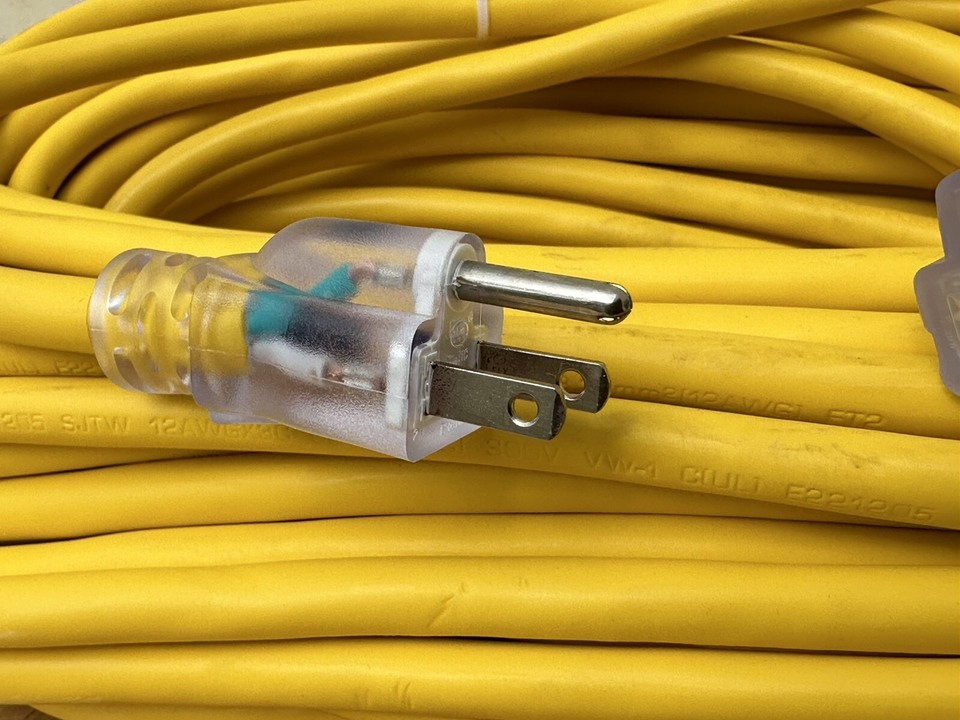 100ft 12 Gauge 120 volt Power Extension Cord Outdoor & Indoor 100 ...