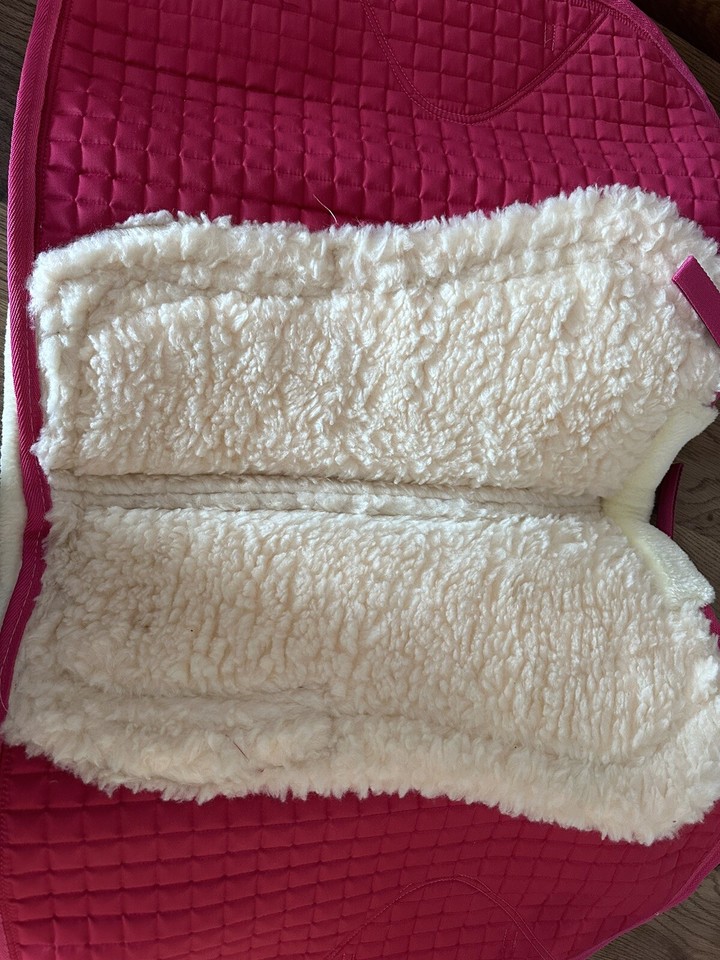 Half Lined Fluffy Saddle Cloth Pad full size numnah Burgundy Machine ...