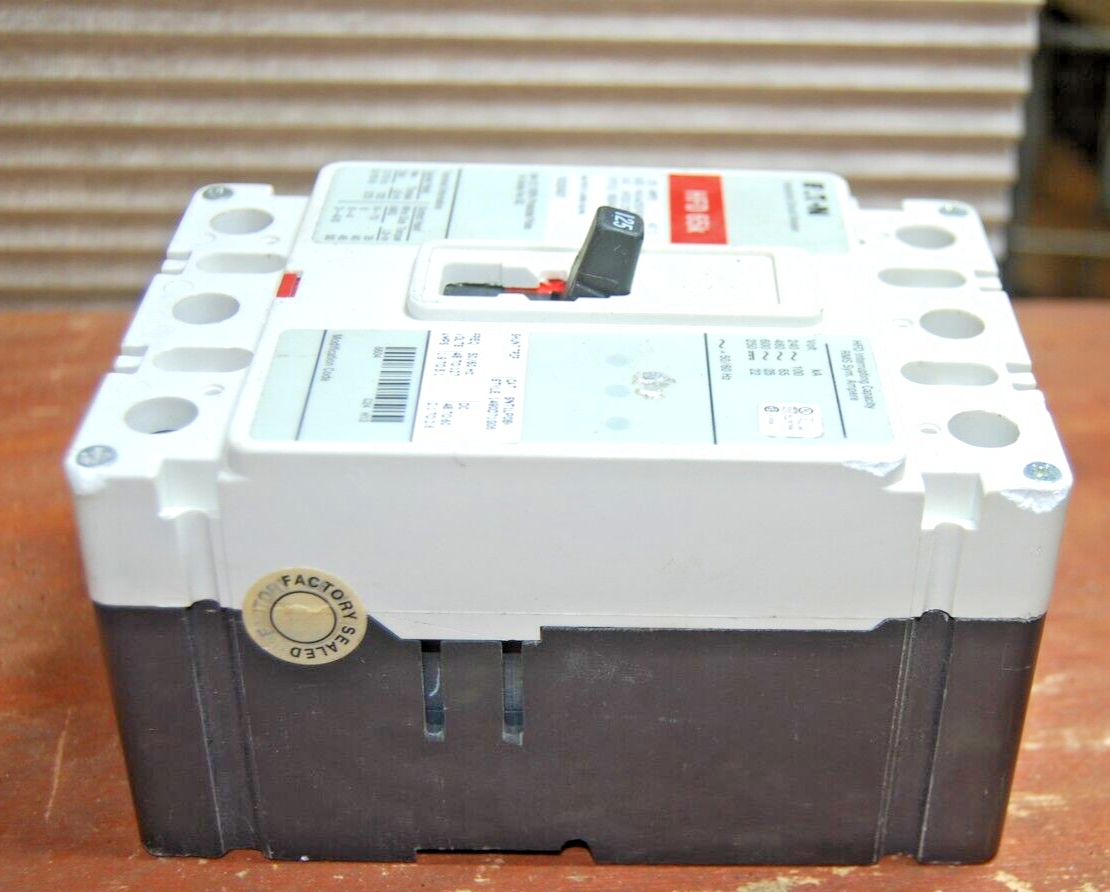 Eaton HFD3125 Breaker 125A 600V 3P with Shunt Trip SNT1RP08K & feed ...