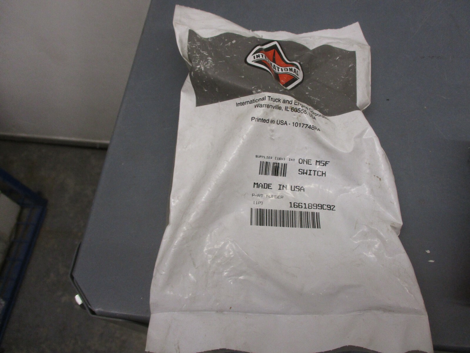 INTERNATIONAL SWITCH 1661899C92 | eBay