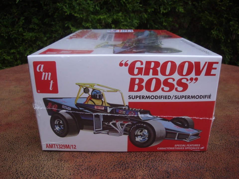 Retro Groove Boss Super Modified Model Car Kit- 1/25 scale by AMT (2022 ...