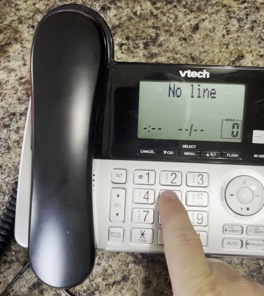 VTech CS5249 Corded Phone w Digital Answering Machine Caller ID Tested ...