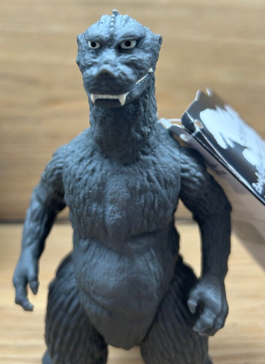 Movie Monster Series Godzilla (1955) 6" Figure Godzilla Raids Again ...