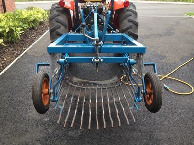 Single Row Potato Lifter | eBay UK