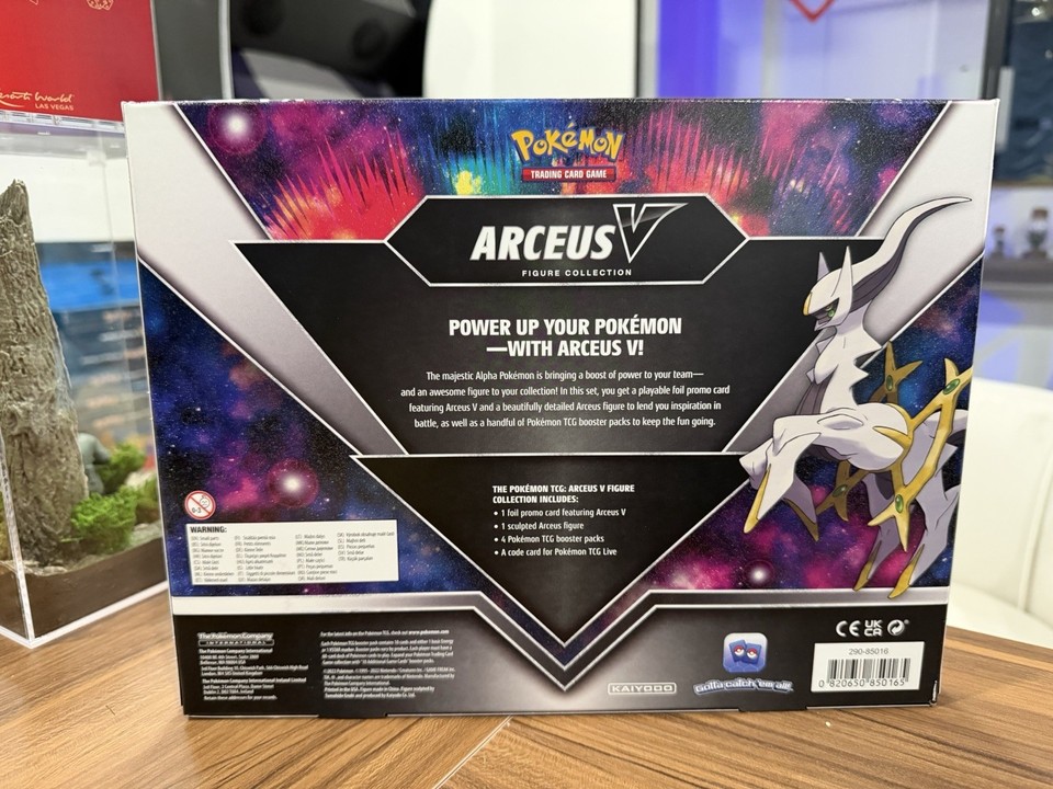Pokémon TCG: Arceus V Figure Collection Box - NEW/SEALED - Cosmic ...