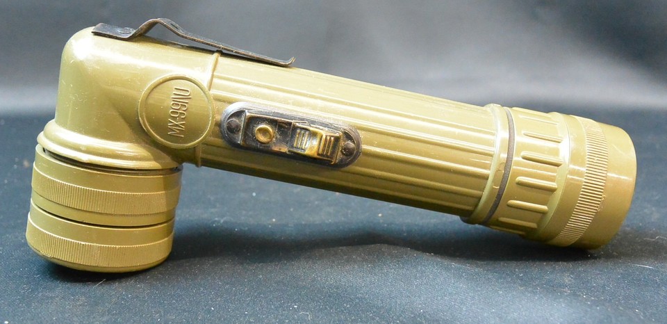 Vietnam War U.S. Army USMC MX-991/U Angled Military Issue Flashlight ...