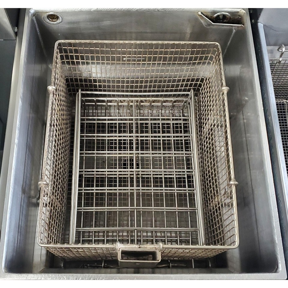 Henny Penny PFG600 Pressure Fryer with Computron 8000, 43 Lb., Natural ...