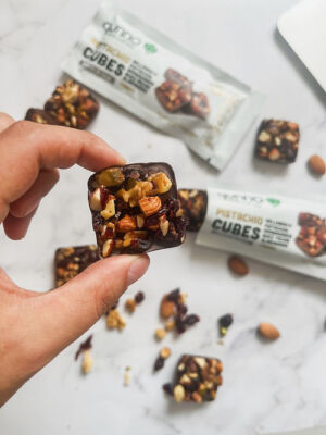 3 PACK PISTACHIO CUBES with cacao, cranberries, nuts and sea salt. | eBay