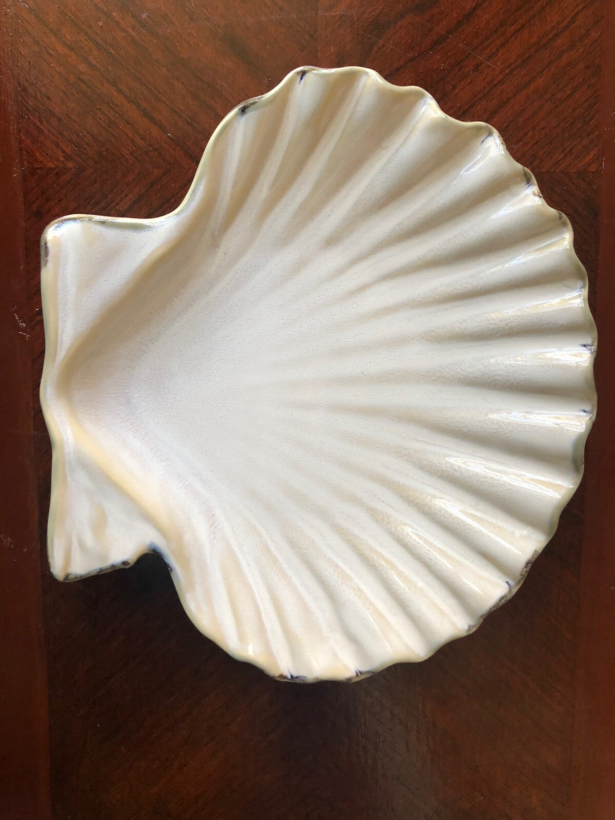 Pottery Barn Under The Sea Clamshell Shell Plate 9" Dish Beach Ocean ...