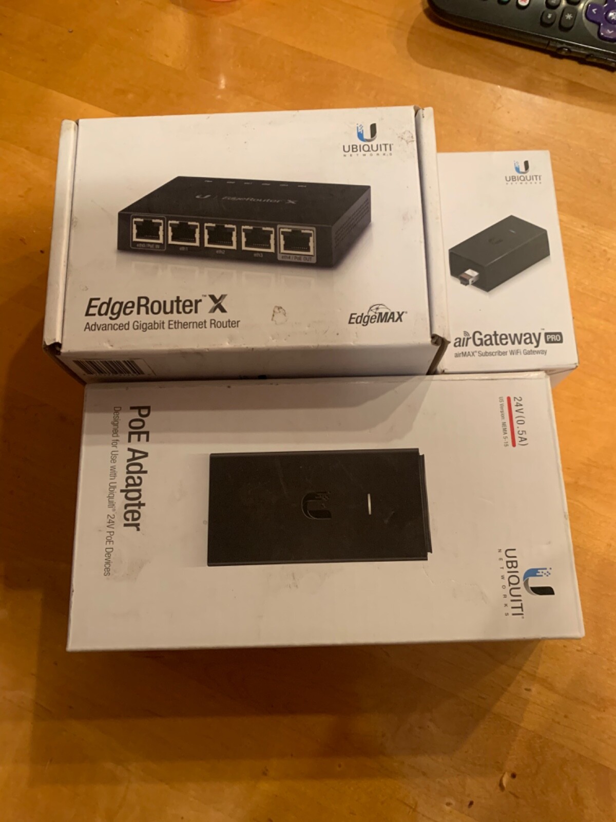 Ubiquiti bundle Networks ER-X EdgeRouter X 5-Port Router PoE Adapter ...
