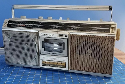 Vintage Realistic Model SCR-10 AM/FM Radio Boombox Cassette Deck | eBay
