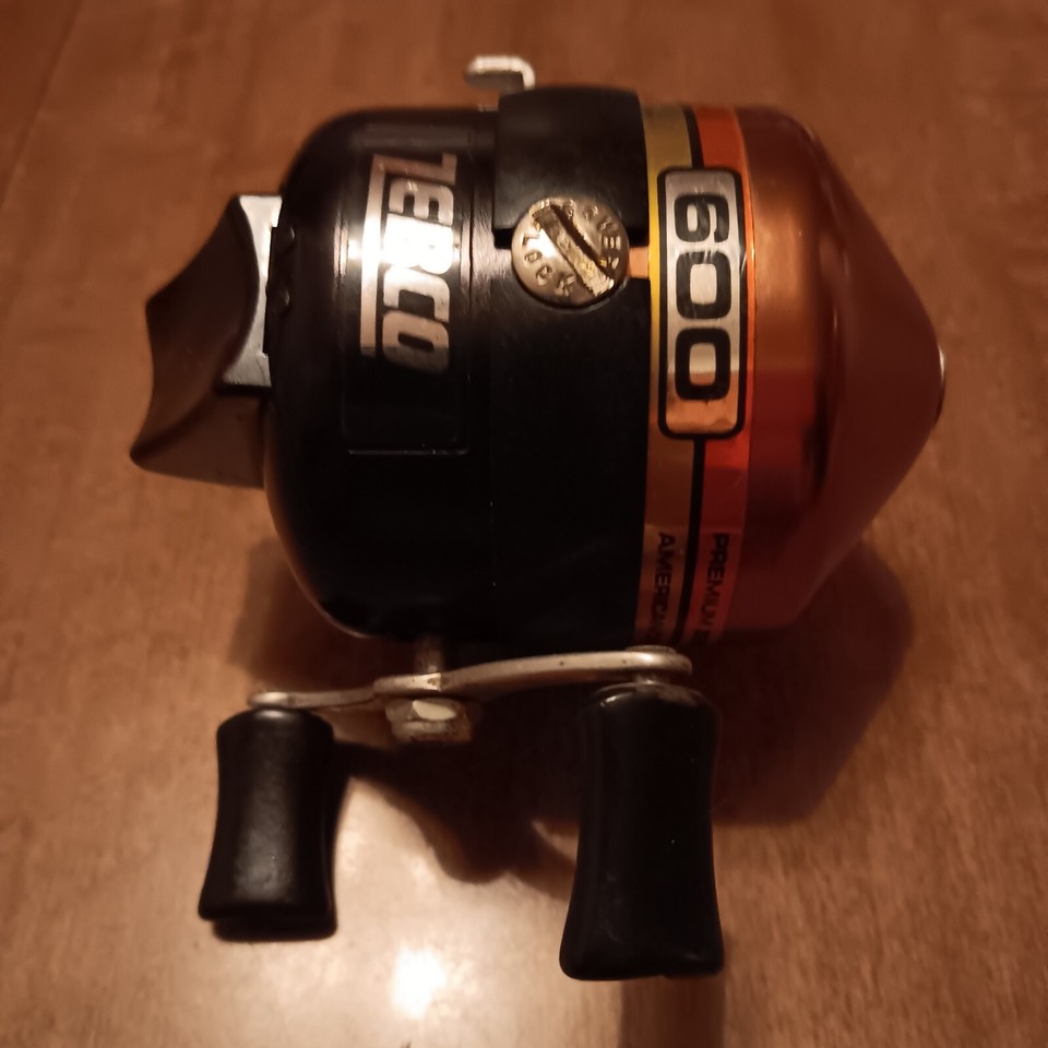 Vintage 1983 Zebco 600 Spincast Reel. Excellent Condition. Works Great ...