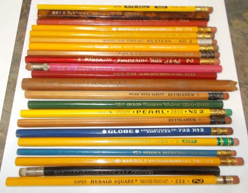 Lot 22 Vintage Mixed Brands Wooden Lead Pencils Marigold, Pearl, Dixon ...