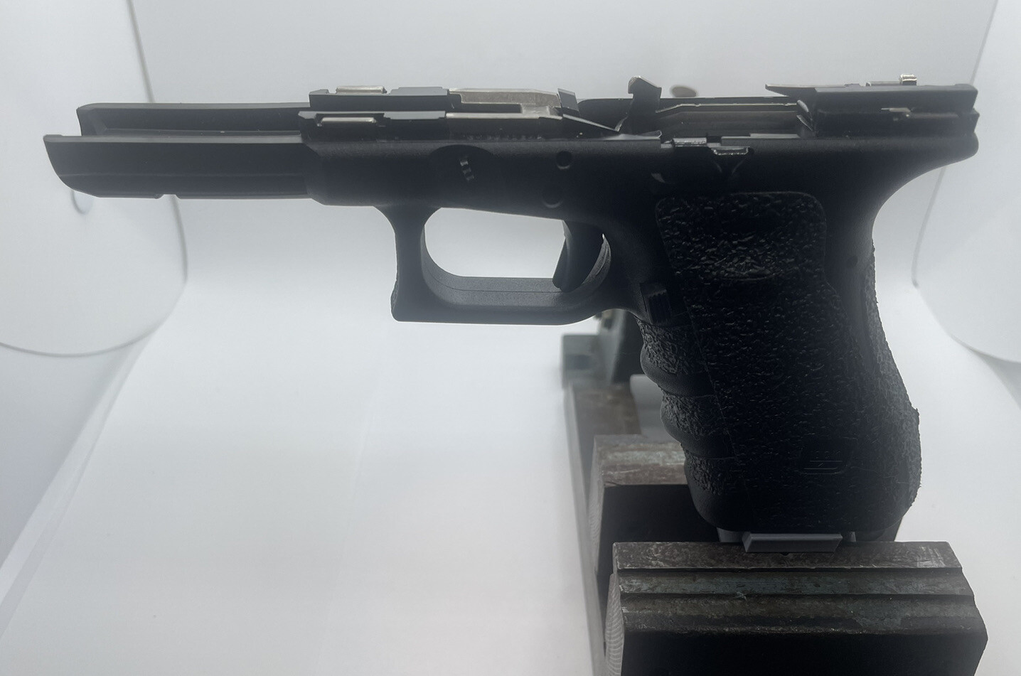 Glock Gunsmith Magwell Vise Block Tool - 17 19 22 24 26 31 34 35 37 45 ...