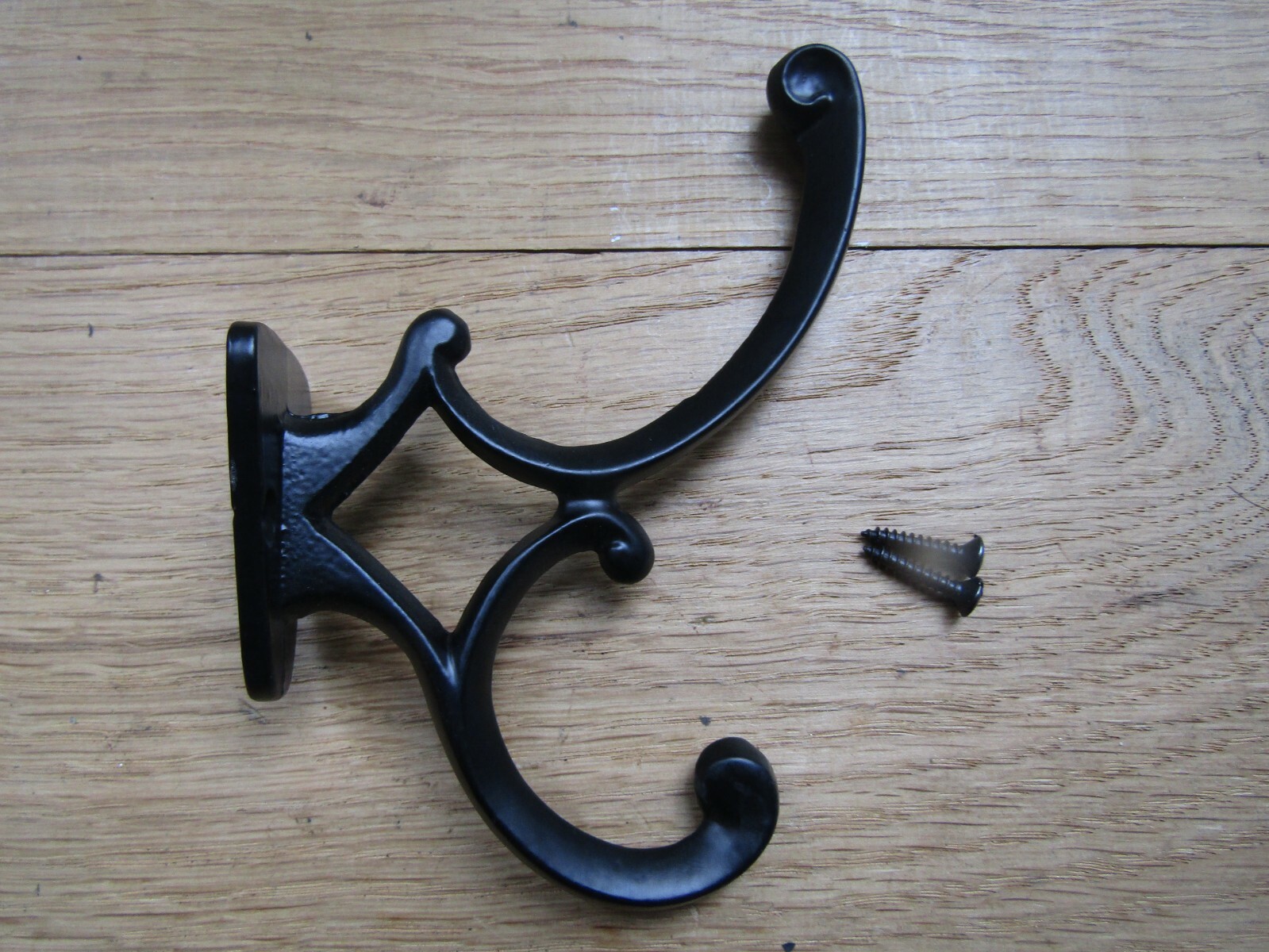 SOLID CAST IRON Rustic vintage old traditional victorian retro hat ...