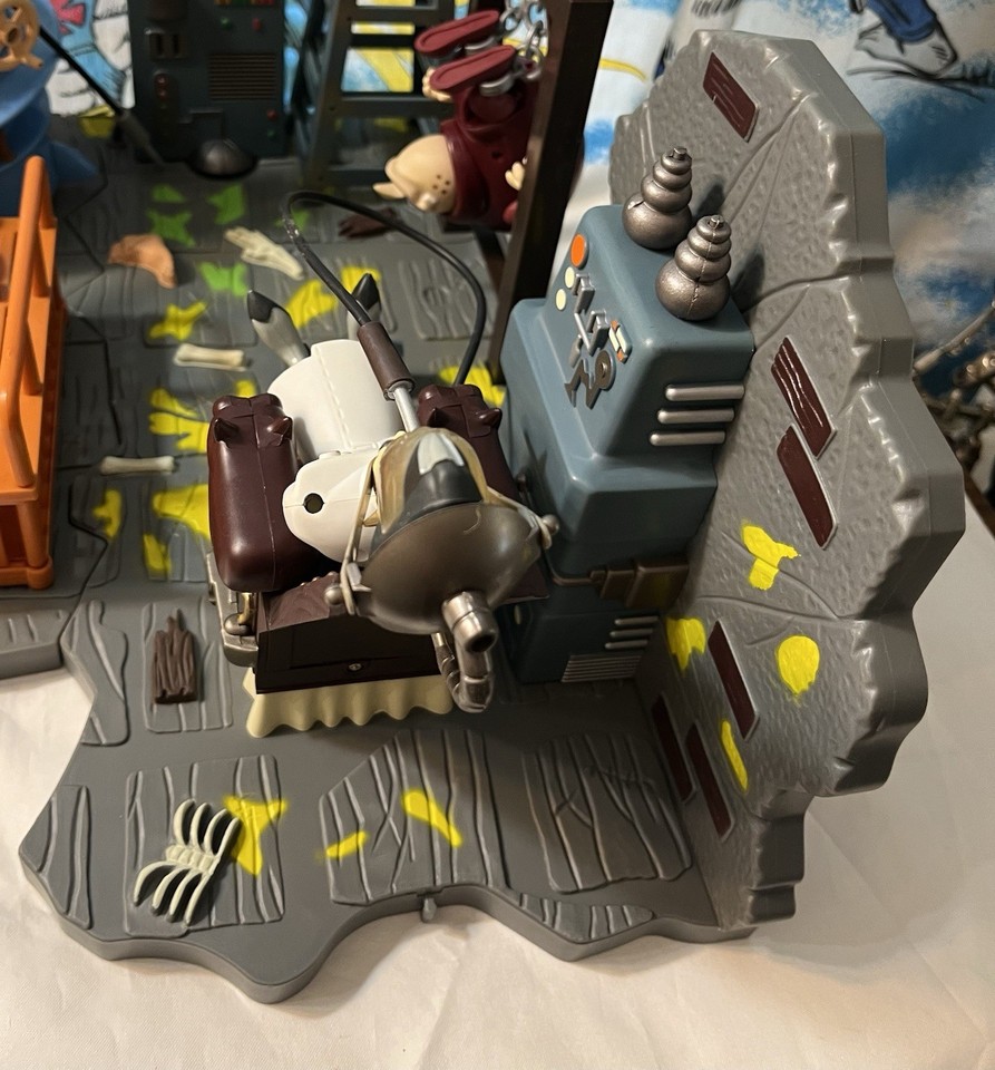 Toonsylvania Deluxe Laboratory Playset Frankenstein Vintage 1998 Igor ...