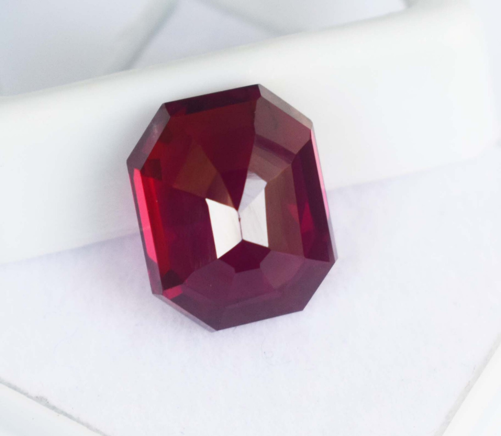 9.80 CT Natural Beautiful Red Ruby Emerald Cut Certified Loose Gemstone ...