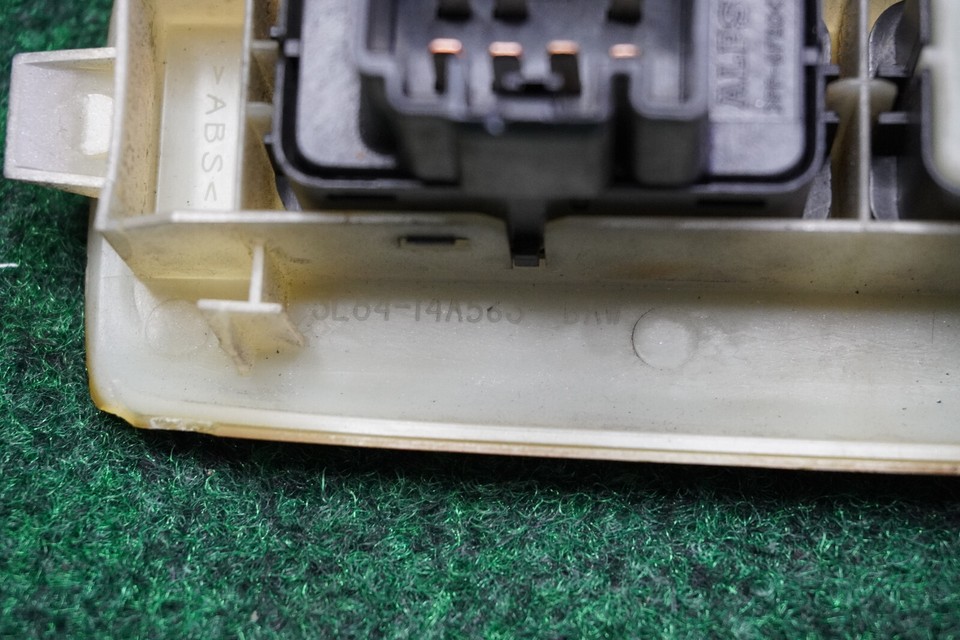 2001 2002 2003 2004 2005 2006 2007 FORD ESCAPE Window Switch OEM 5L84 ...