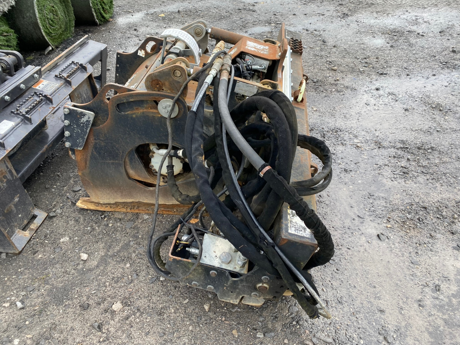 2011 CAT 24" PC206 Asphalt Planer Skid Steer Attachment, High Flow | eBay