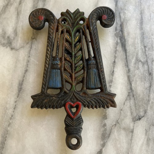 Vintage “WILTON” Cast Iron Trivet – Brooms, Wheat Stalk and Heart Shape ...