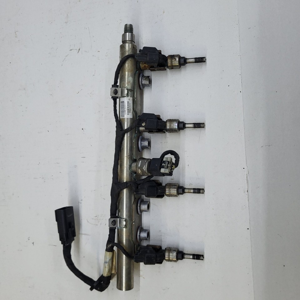 10-17 Chevy Equinox LEA D.I. Ecotec 2.4L Direct Injectors & Fuel Rail ...