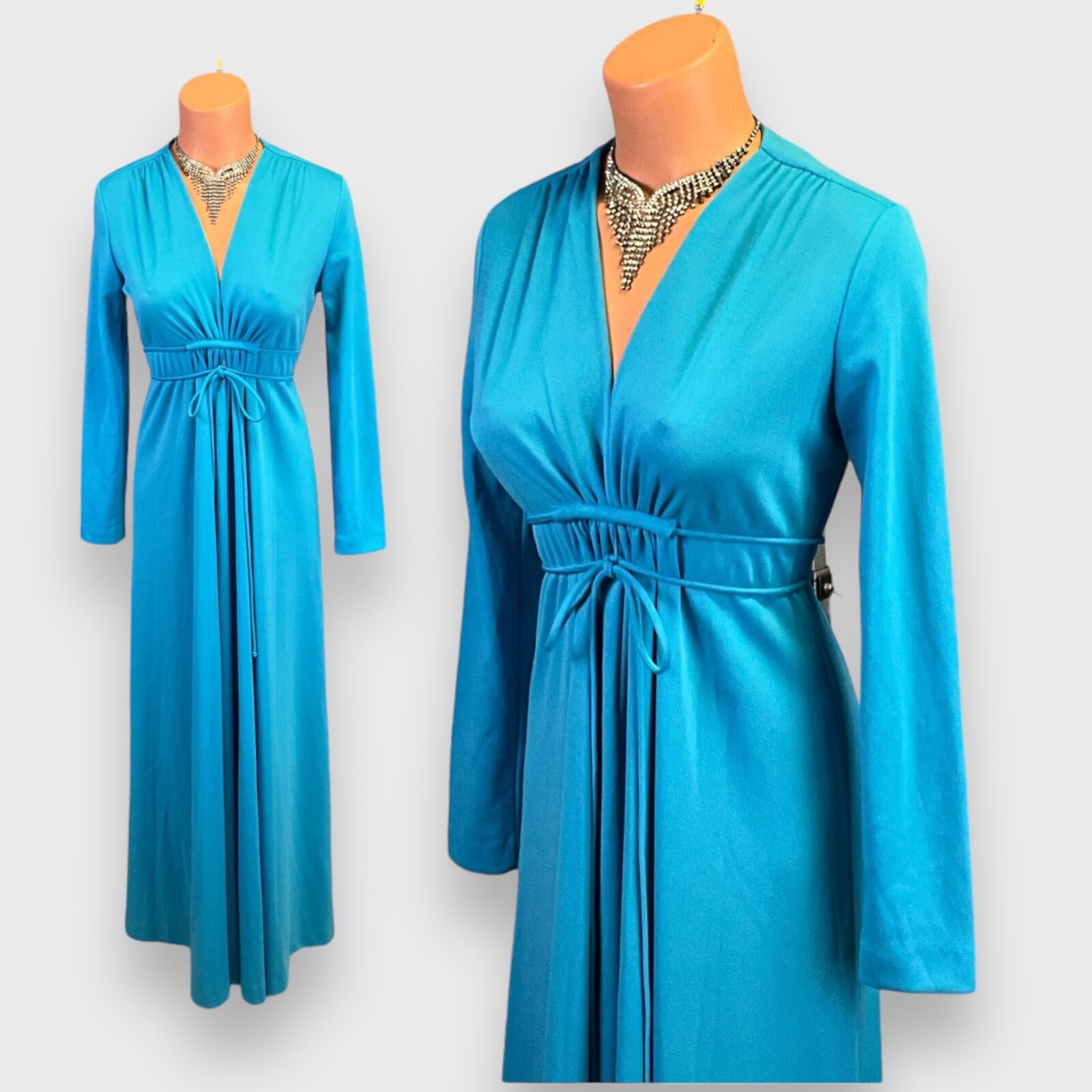 Beautiful baby blue vintage 70s long sleeve deep V be… - Gem