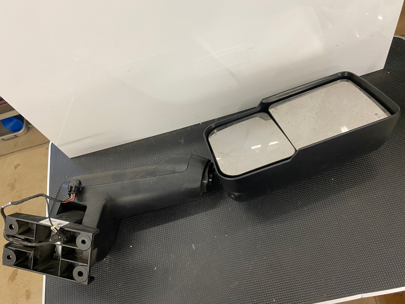 25-26 Chevy BrightDrop Van Right Side Door Mirror OEM Blind Spot Camera ...