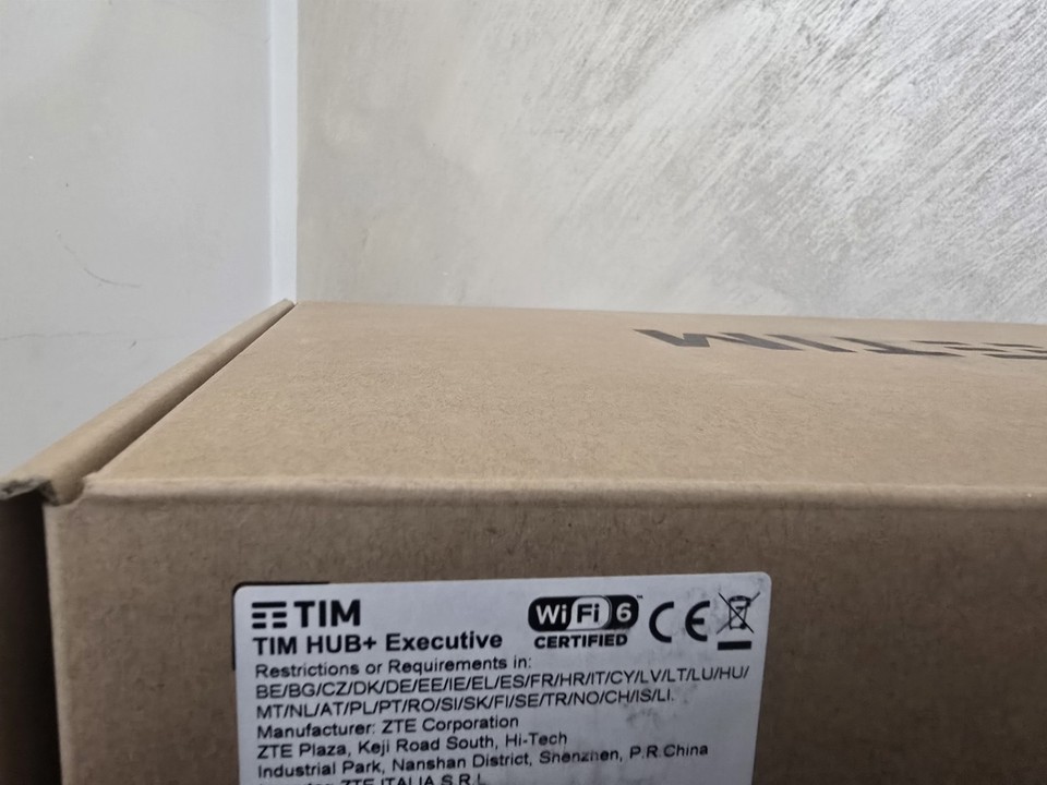 Modem TIM Hub + Executive 2.5 GB ZTE Router WiFi 6 Plus Fibra ...