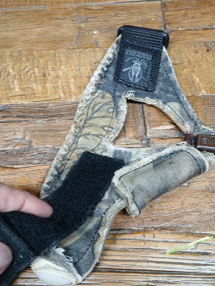 Left Handed WINN Archery Free Flight Bow Release Camo WELL USED, SEE ...