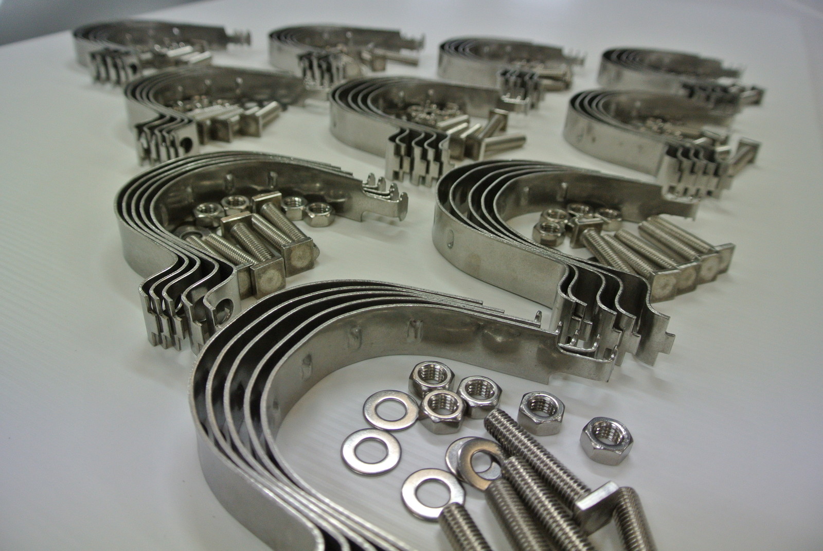 Steel Round Post Mounting Sign Clip Bracket Clamp for 50mm 76mm 89mm ...