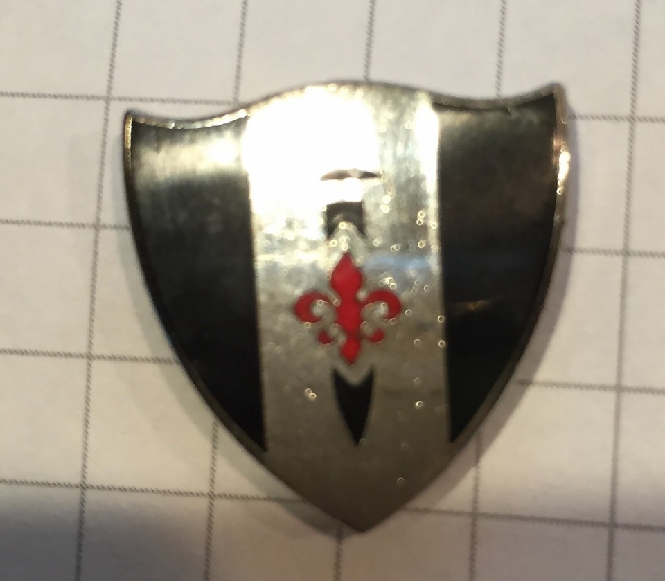 US ARMY 46th Engineer Battalion Unit Crest Pin - Variation Manufacturer ...