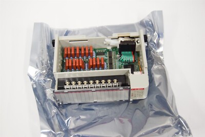 Allen Bradley 1769-1A16 CompactLogix 120V AC Digital Input Module ...