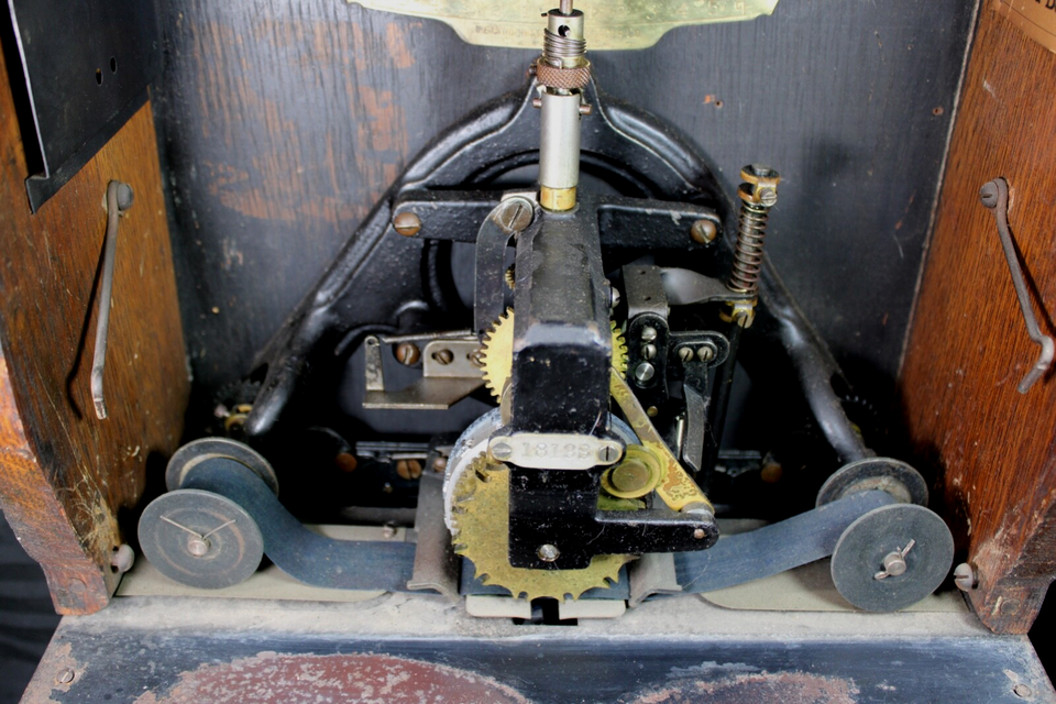 Antique 1900's CINCINNATI TIME RECORDER Time Clock - LOS ANGELES RUBBER ...