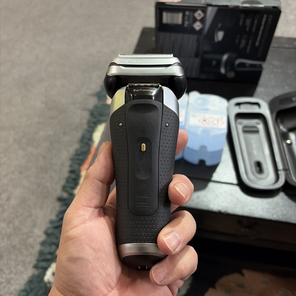 Braun Series 9 Pro+ Men's Electric Shaver Wet and Dry Rechargeable ...