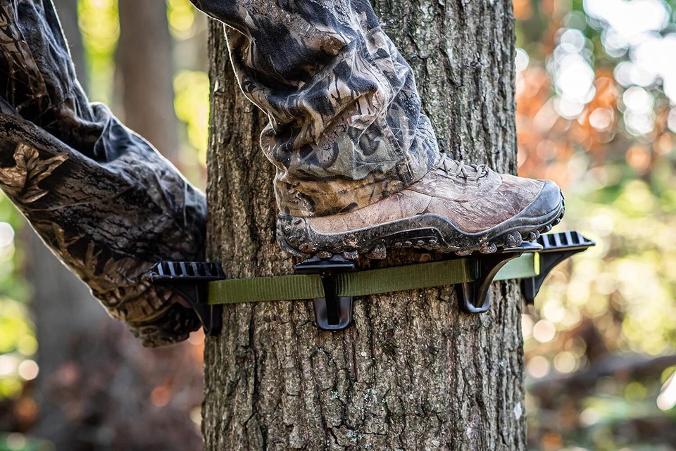 Saddle Hunting Ring of Steps Platform from Bullman Outdoors. 6 Platform ...