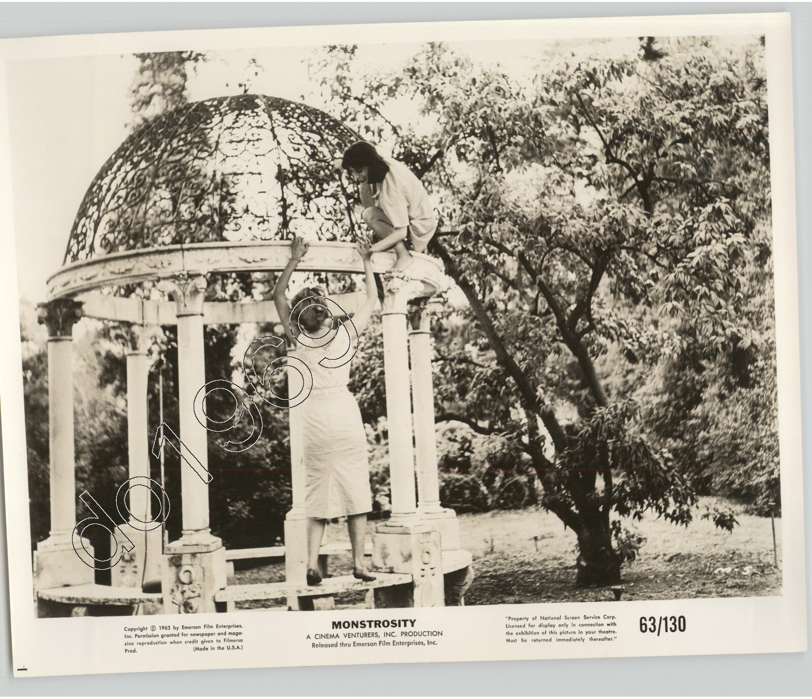 Actors ERIKA PETERS & MARJORIE EATON of MONSTROSITY. 1963 Press Photo ...