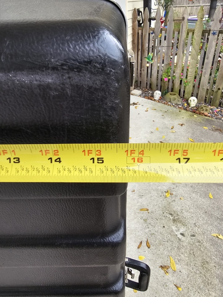 SKB Golf Hard Shell Standard Travel Case w/ Wheels Black No Key TSA 002 ...