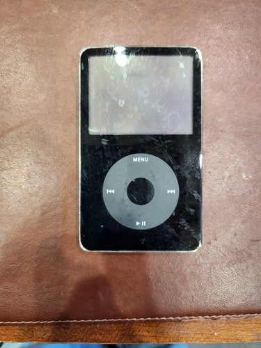 iPod 5th Generation Model A1136 Black 30gb EMC No. 2065 | eBay