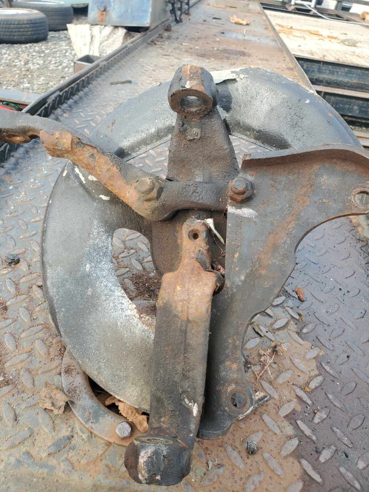1969-1982 C3 CORVETTE FRONT SPINDLE STEERING KNUCKLE OEM LEFT and RIGHT ...