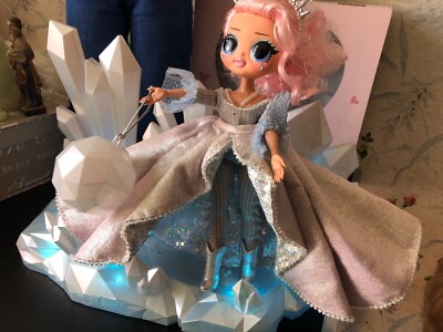 OMG : Poupée LOL Crystal avec le socle lumineux | eBay
